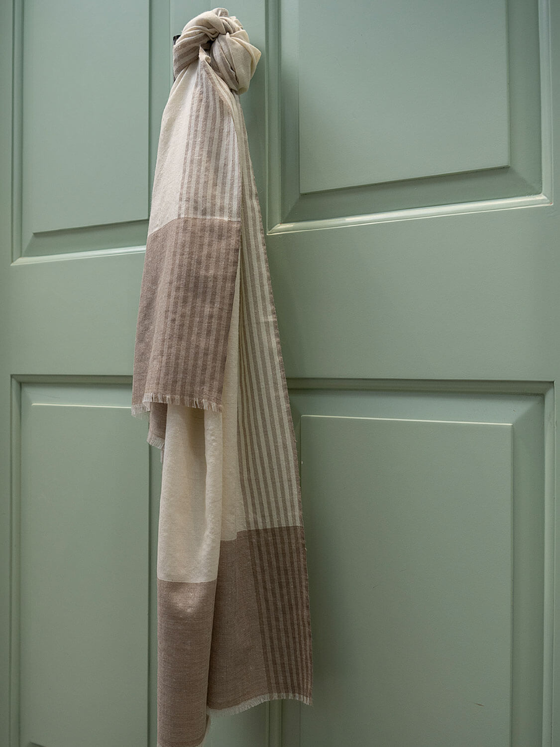 White and Beige Handwoven Gents Muffler – weavesofkashmir